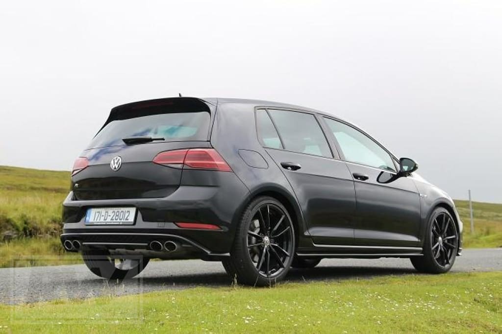 Volkswagen | Volkswagen Golf GTI Pretoria 19 inch Gloss Black REPLICA ...